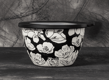 Stainless Steel Water Bottles, Food Containers & More – S'well